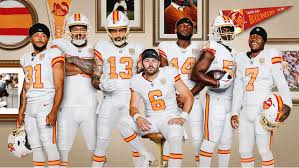 Create a NFL 2025-2026 new uniforms and helmets Tier List - TierMaker