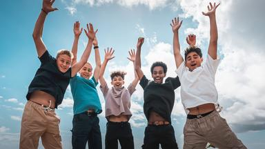 Create a Alle Jungs-WGs Tier List - TierMaker