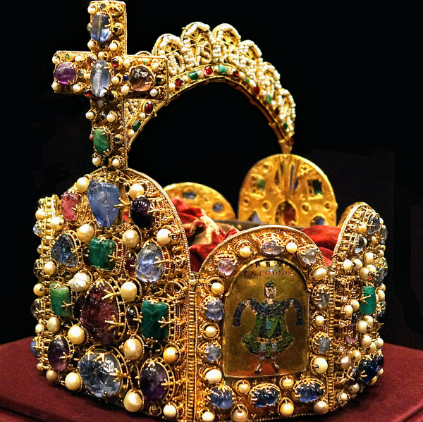 Create a Famous Crowns Tier List - TierMaker