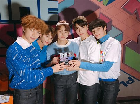 Create a ultimate txt discography ranking Tier List - TierMaker